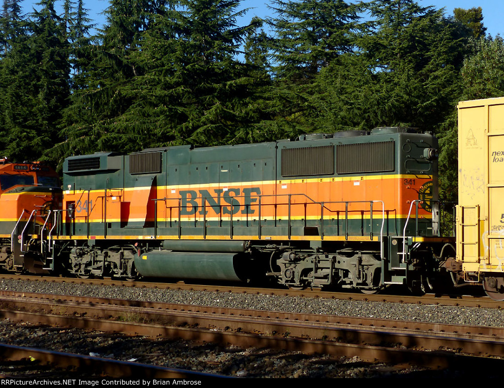 BNSF GP60B 341